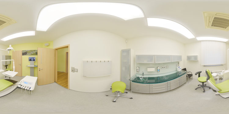 Behandlung II - aesthetica clinic - Dr. Peter Uhlmann - VIEW3 Cloud